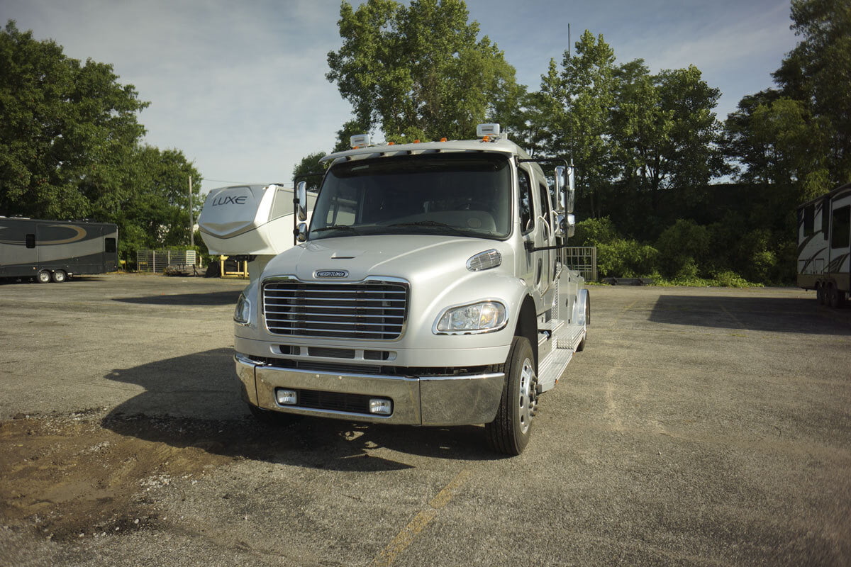 Freightliner truck hauler for sale